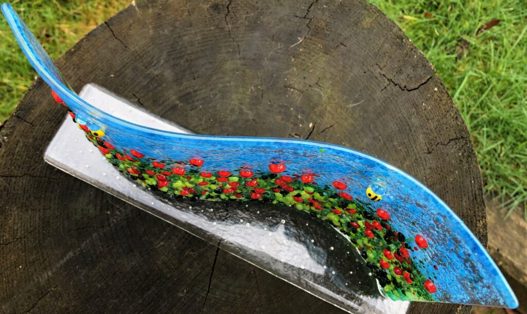 Poppy Meadow Wave on a Glass Plinth - Ginger Cat Glass