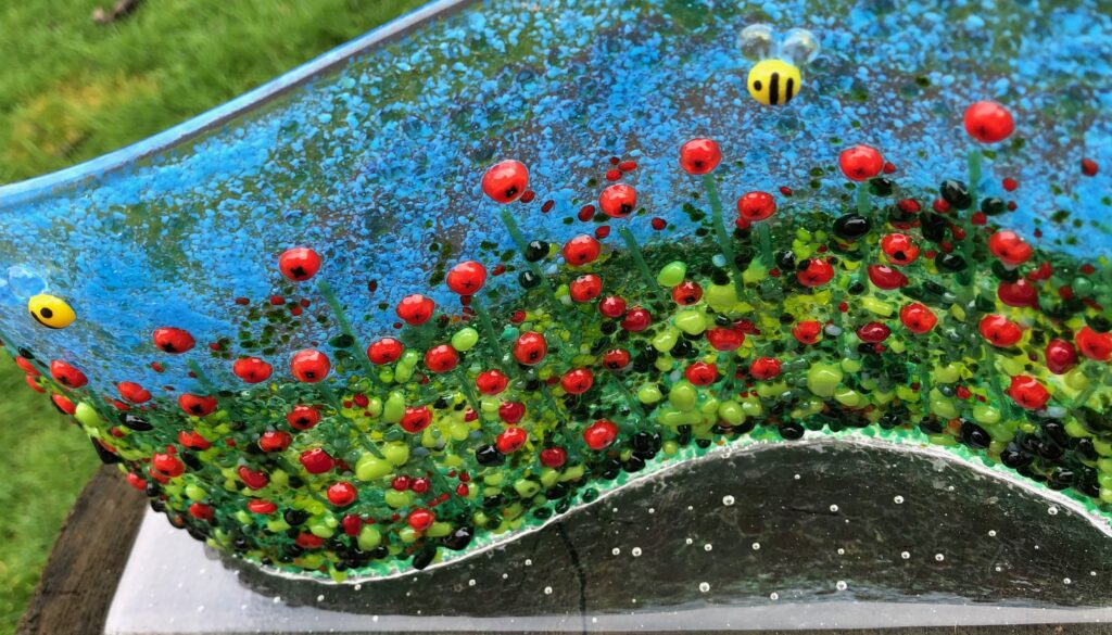 Poppy Meadow Wave on a Glass Plinth - Ginger Cat Glass