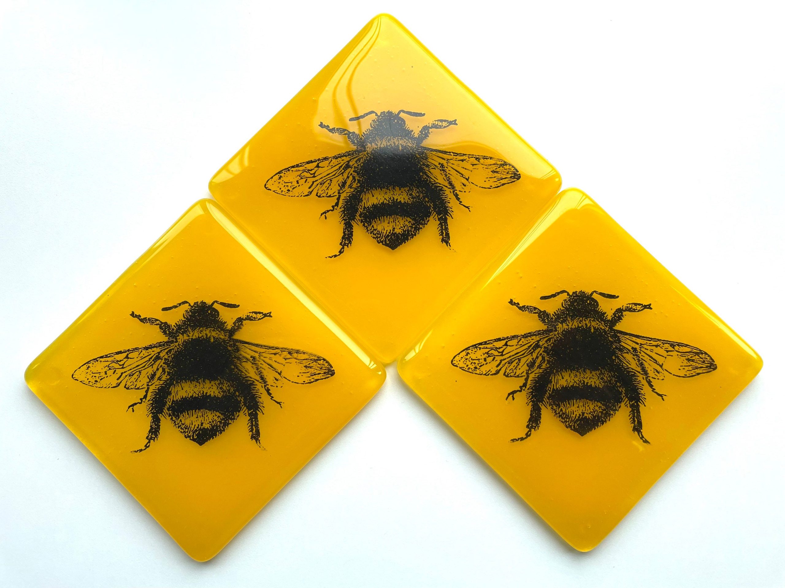 Bee coaster/Yellow coaster with a bee/Bee table saver/Honey coloured ...